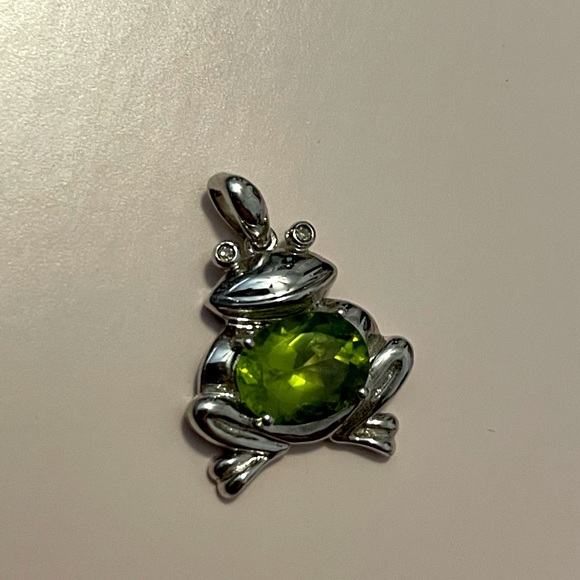 Jewelry | Emerald Frog Charm | Poshmark